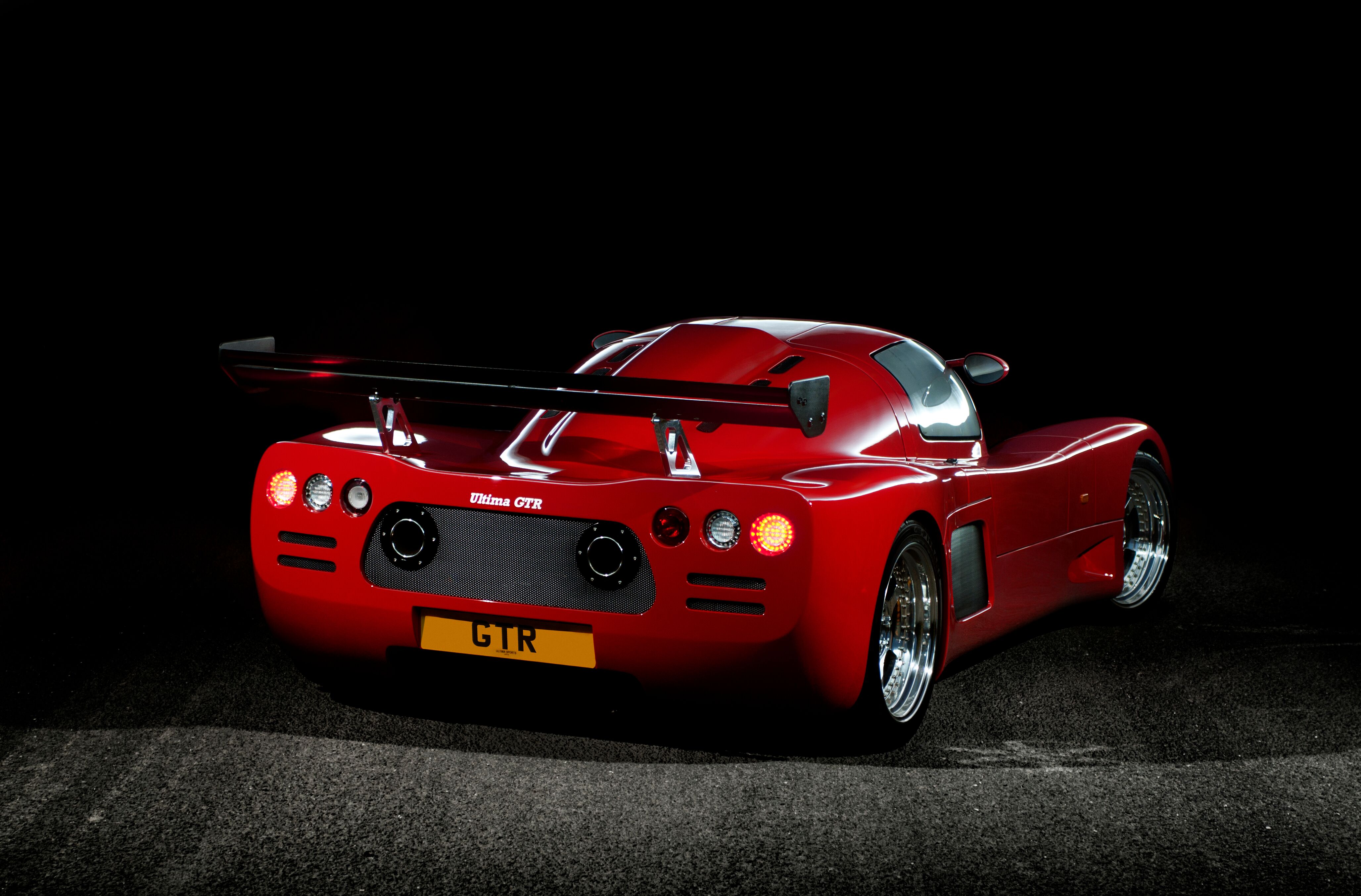 Ultima GTR